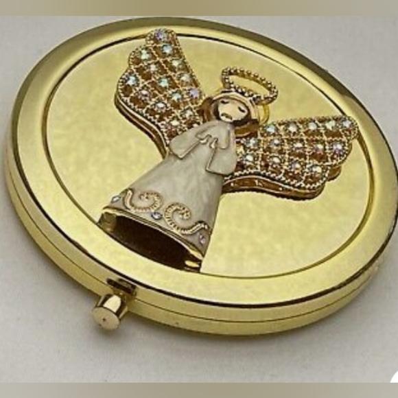 Monet | Jewelry | New Monet Angle Mirrored Compact | Poshmark